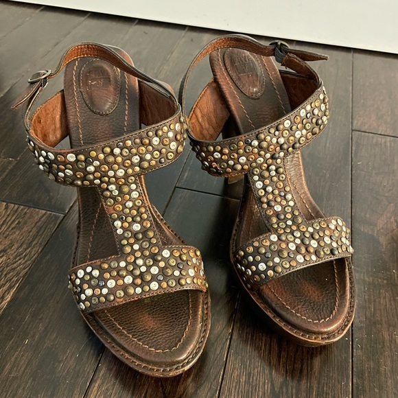 Frye | Shoes | Frye Brown Platform Jeweled Brown Heel Sandals Size ...